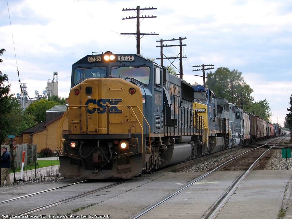 CSX 8755 Q28829